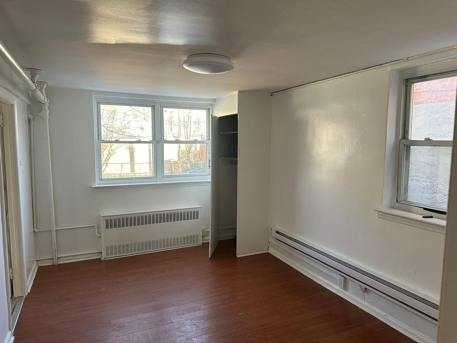 2554 Fish Ave, Bronx, NY 10469 | Zillow