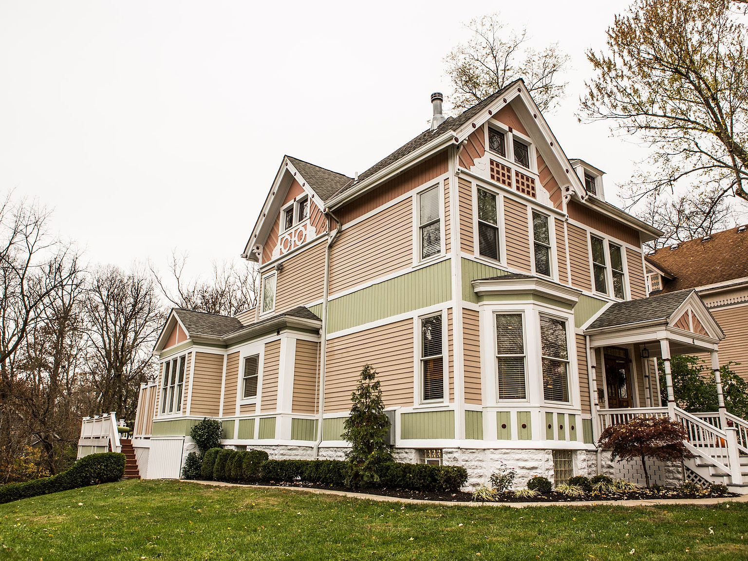 4 Moyer Pl, Cincinnati, OH 45208 | Zillow