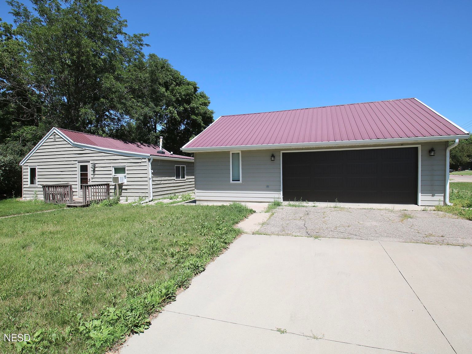 1239 4th Ave SE, Watertown, SD 57201 | Zillow
