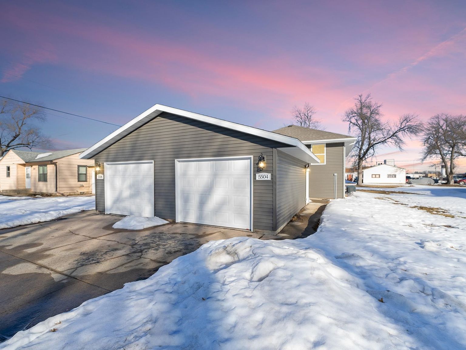 5504-5506 W 14th St, Sioux Falls, SD 57106 | MLS #22401156 | Zillow