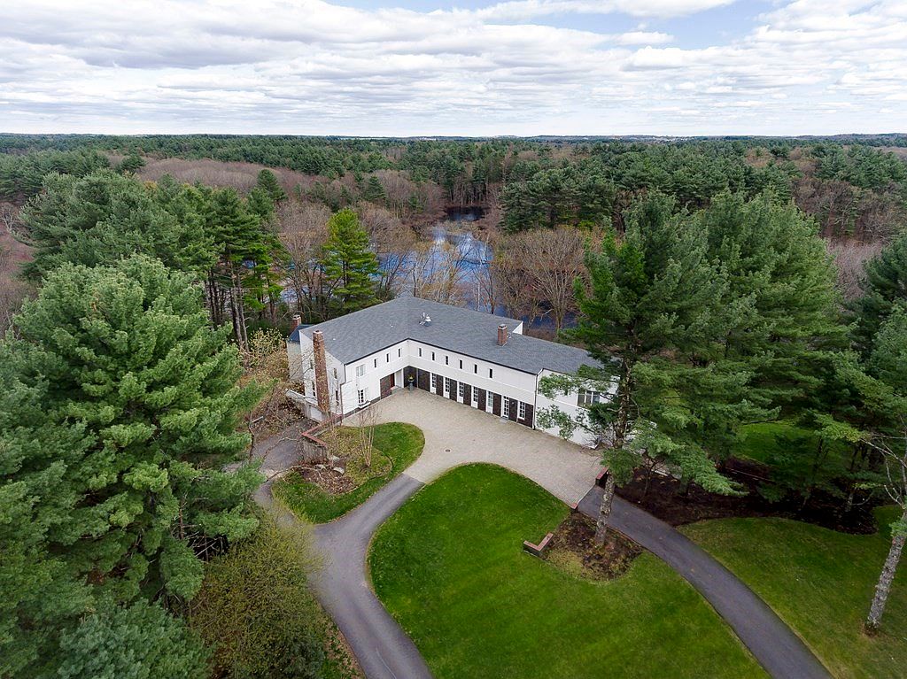 75 Buttricks Hill Dr, Concord, MA 01742 | MLS #73158059 | Zillow