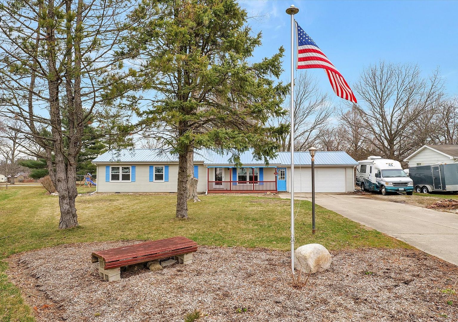 910 S Spring Lake Rd, Mahomet, IL 61853 | Zillow
