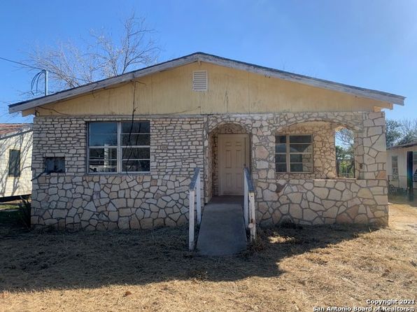 Pearsall Real Estate - Pearsall TX Homes For Sale | Zillow