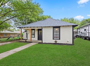 403 W Main St, Whitesboro, TX 76273 | MLS #20985896 | Zillow
