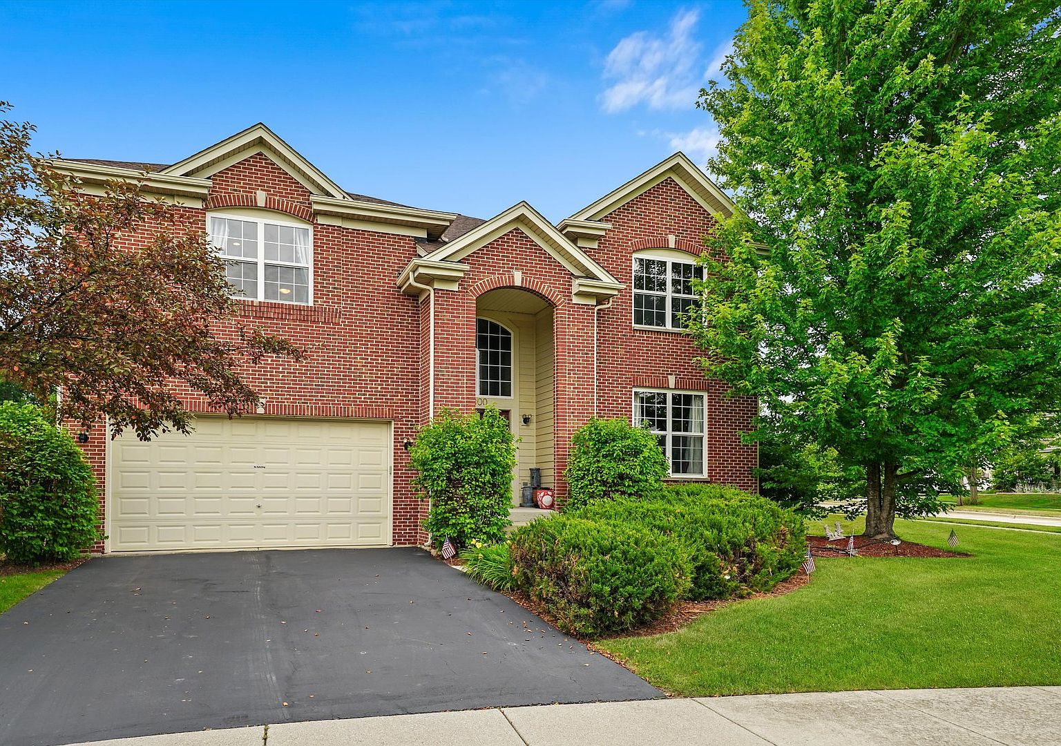 2900 Kelly Dr, Elgin, IL 60124 | Zillow