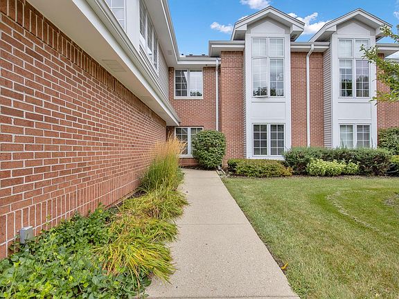 8885 Woodbridge DRIVE, Greendale, WI 53129 | MLS #1849655 | Zillow