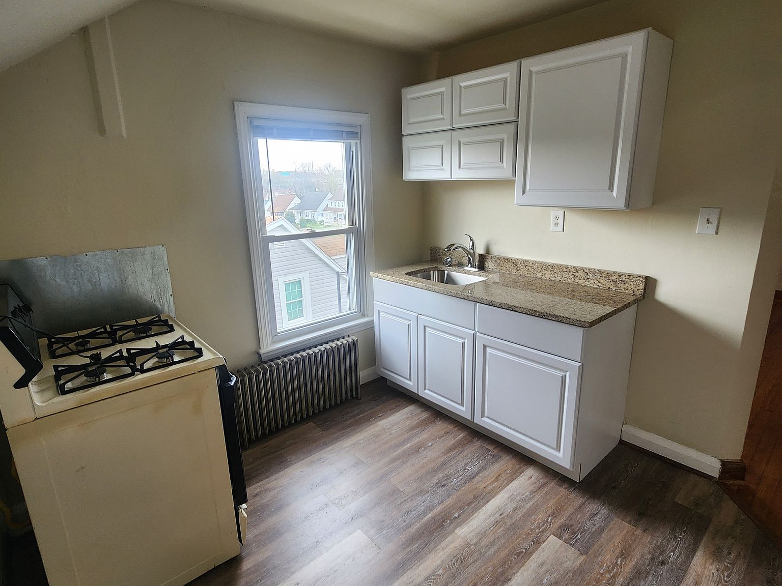 1219 Maiden Choice Ln APT 4, Baltimore, MD 21229 | Zillow