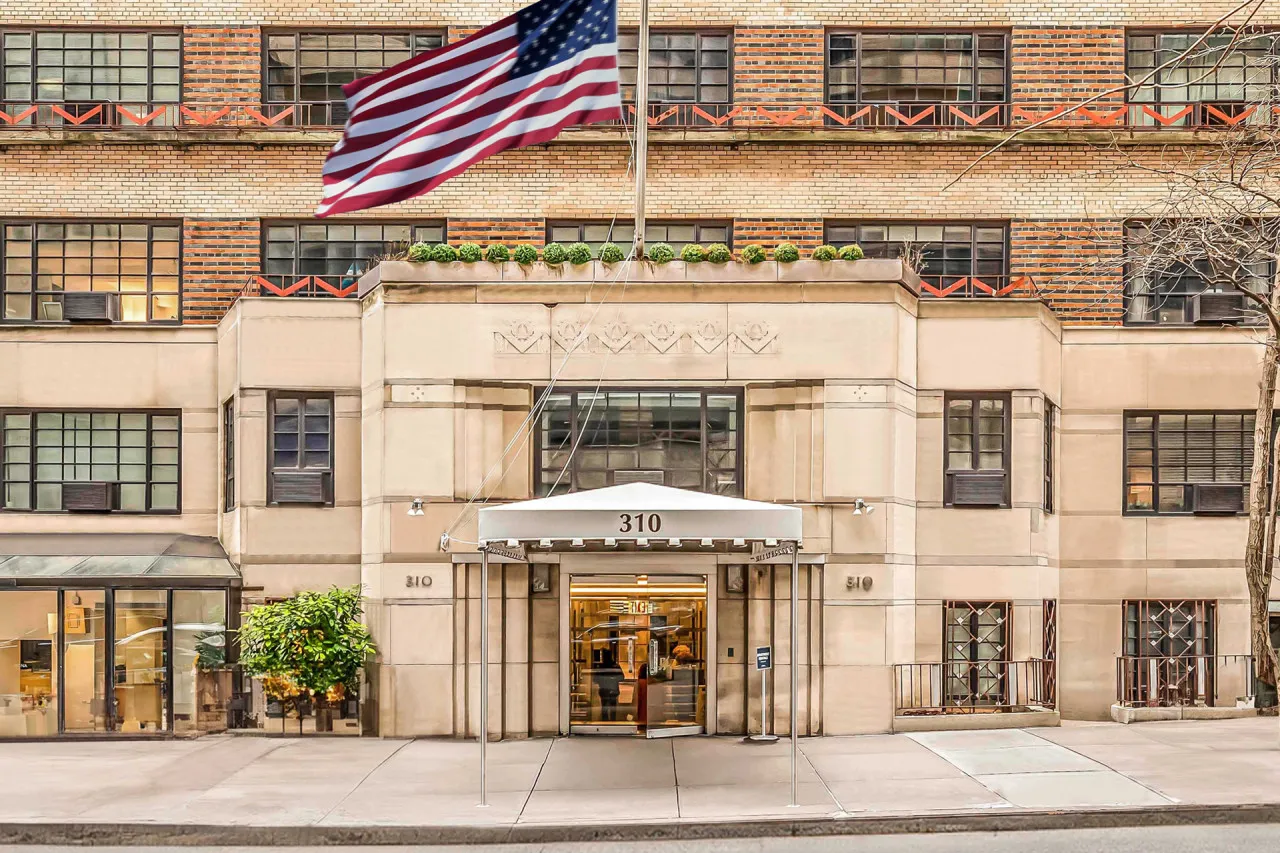 307 East 44th Street #404 in Turtle Bay, Manhattan | StreetEasy