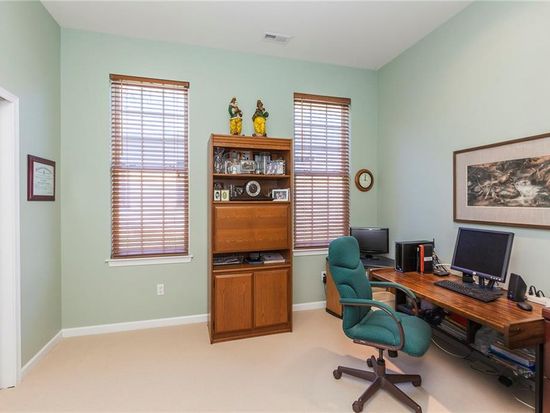 32 Edgemere Dr, Kendall Park, NJ 08824 | Zillow