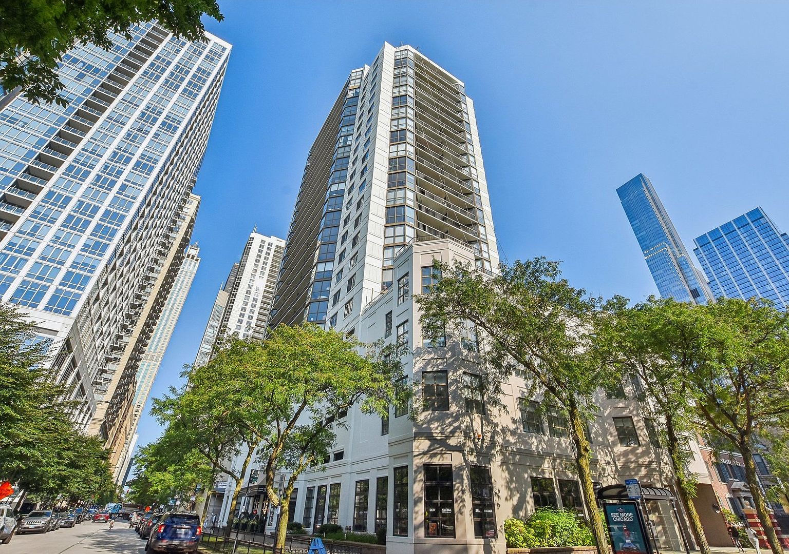 33 W Delaware Pl APT 16D, Chicago, IL 60610 | Zillow