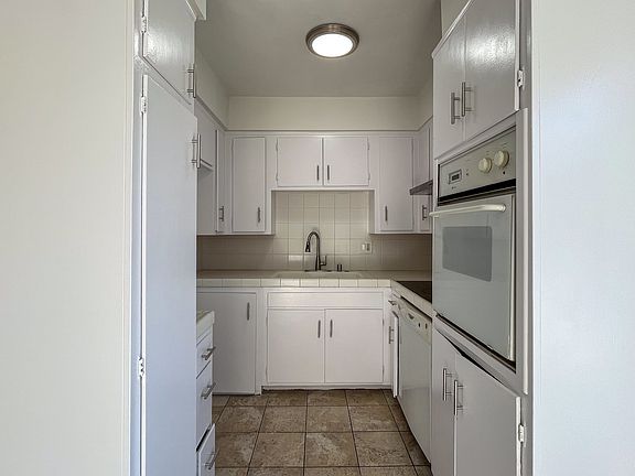 3505 Emerald St APT 15, Torrance, CA 90503 | Zillow