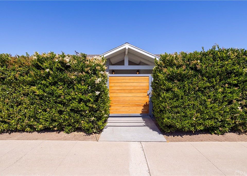 13672 Prospect Ave, Santa Ana, CA 92705 | Zillow