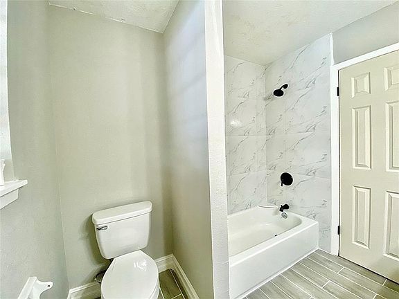 801 Elmwood Dr, Baytown, TX 77520 | MLS #23942042 | Zillow