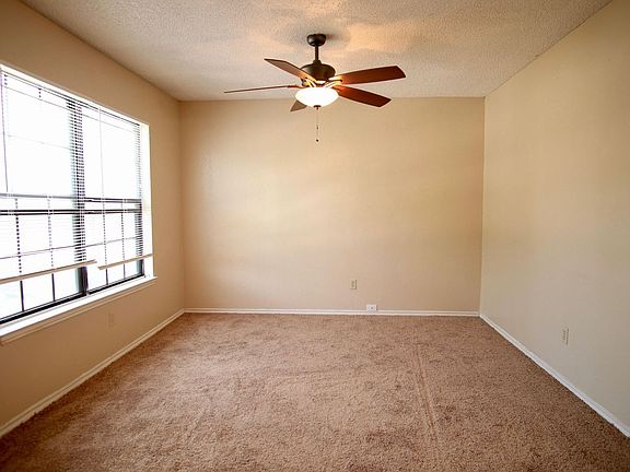 805 SE 4th St APT 105, Grand Prairie, TX 75051 | Zillow