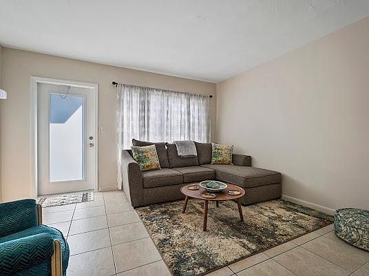 1215 NE 17th Ave #2, Fort Lauderdale, FL 33304 | Zillow