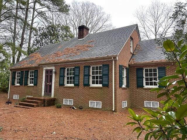 403 W Main St, Wakefield, VA 23888 | Zillow