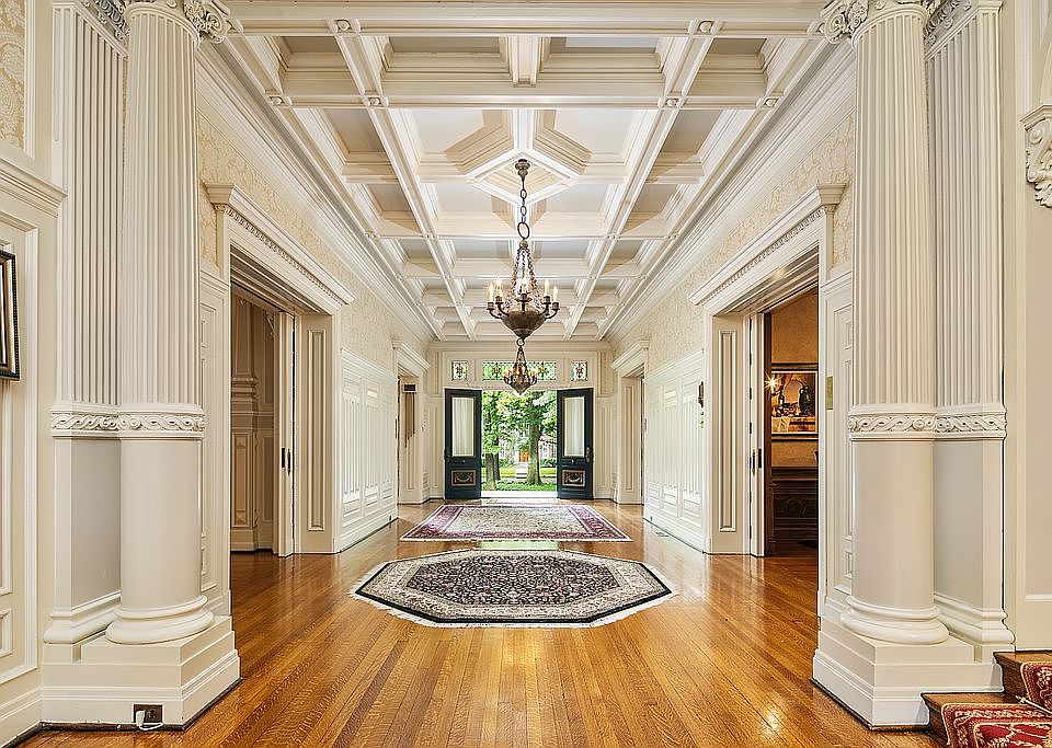 15 Portland Pl, Saint Louis, MO 63108 | Zillow