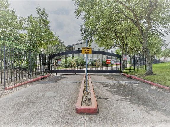 7313 Gulf Fwy APT 900, Houston, TX 77017 | Zillow