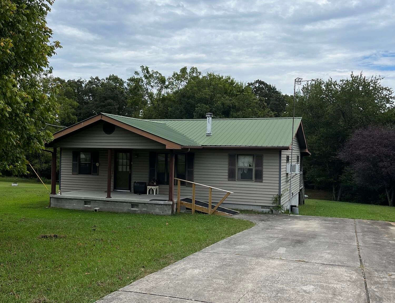3946 County Road 155, Higdon, AL 35979 | Zillow