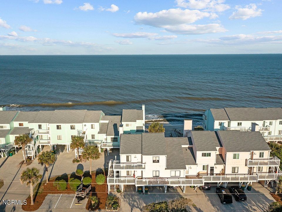 1601 Sand Dollar Ct Kure Beach NC | Zillow