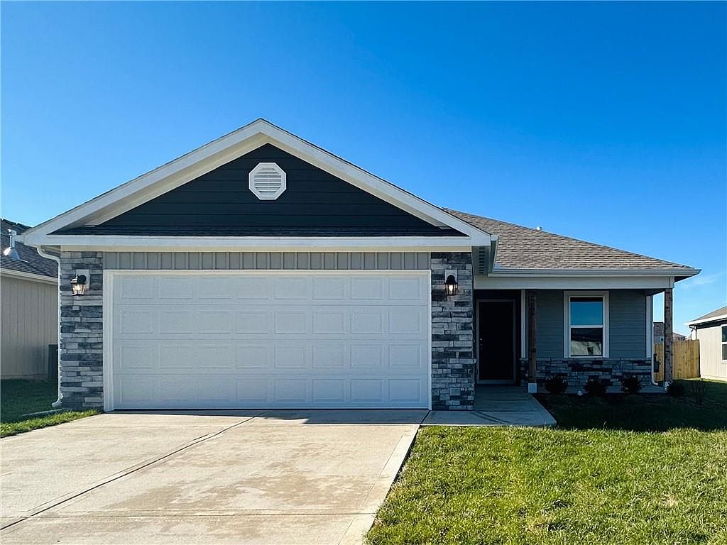 622 N Pecan St, Gardner, KS 66030 | Zillow