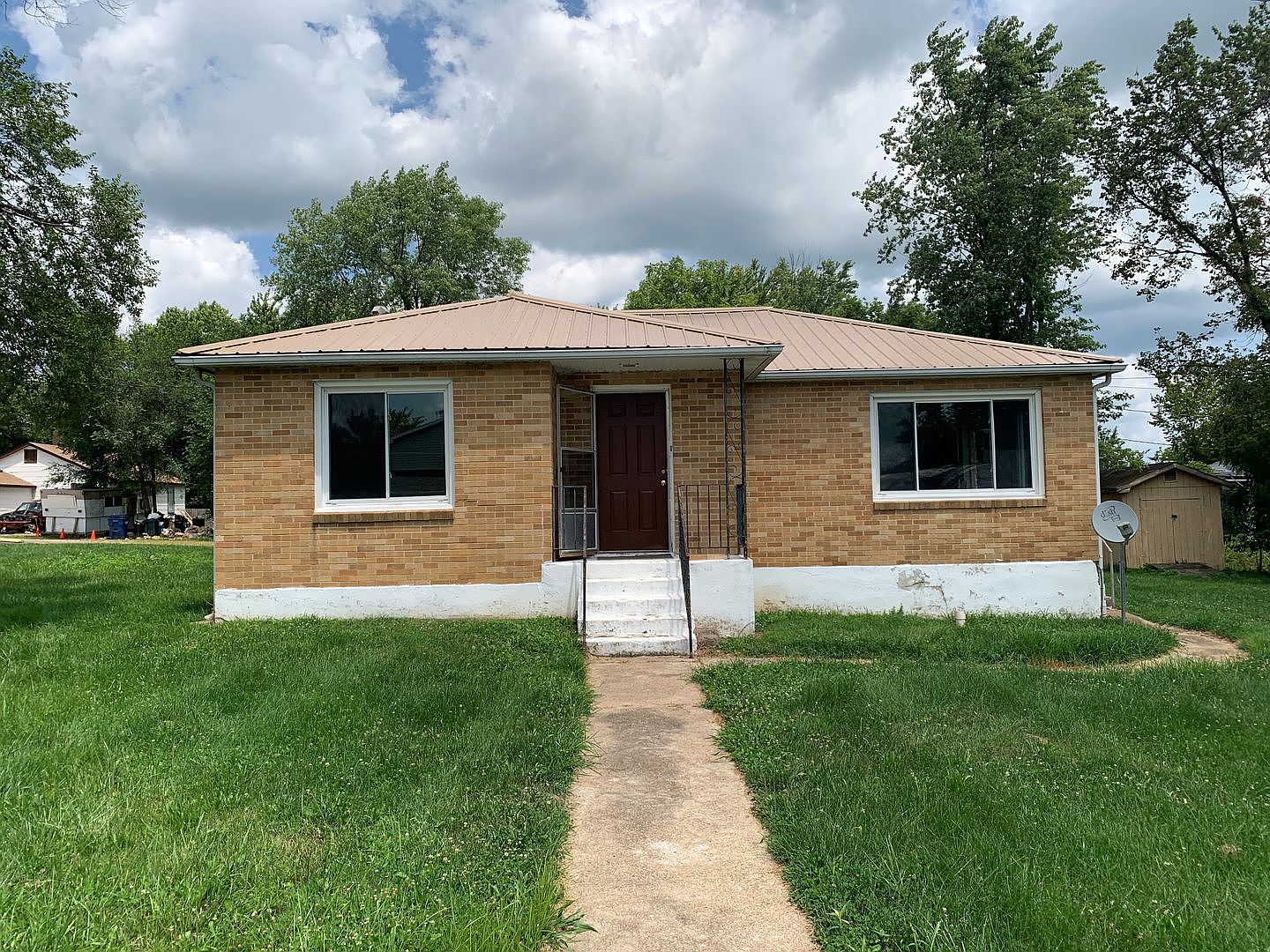 310 W 2nd St, Dixon, MO 65459 | Zillow