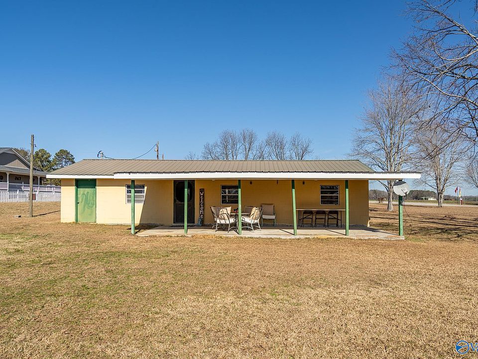 40 County Road 498, Centre, AL 35960 | MLS #21880983 | Zillow