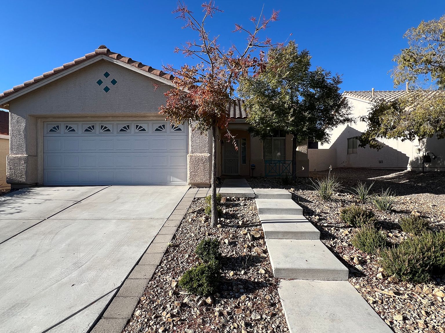 9845 Lenox Crest Pl, Las Vegas, NV 89134 | Zillow