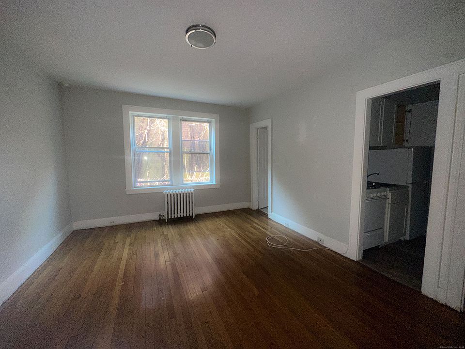 2225 Main St Bridgeport CT | Zillow