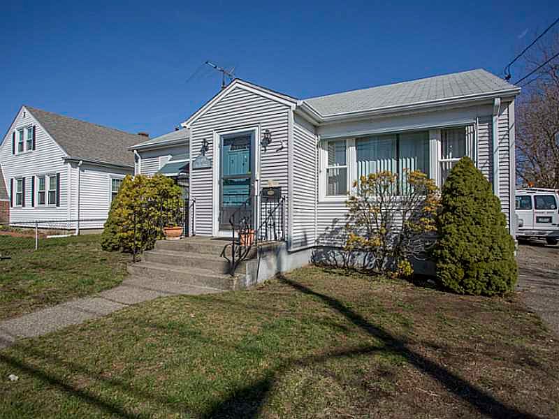 80 Bucklin St, Pawtucket, RI 02861 | Zillow