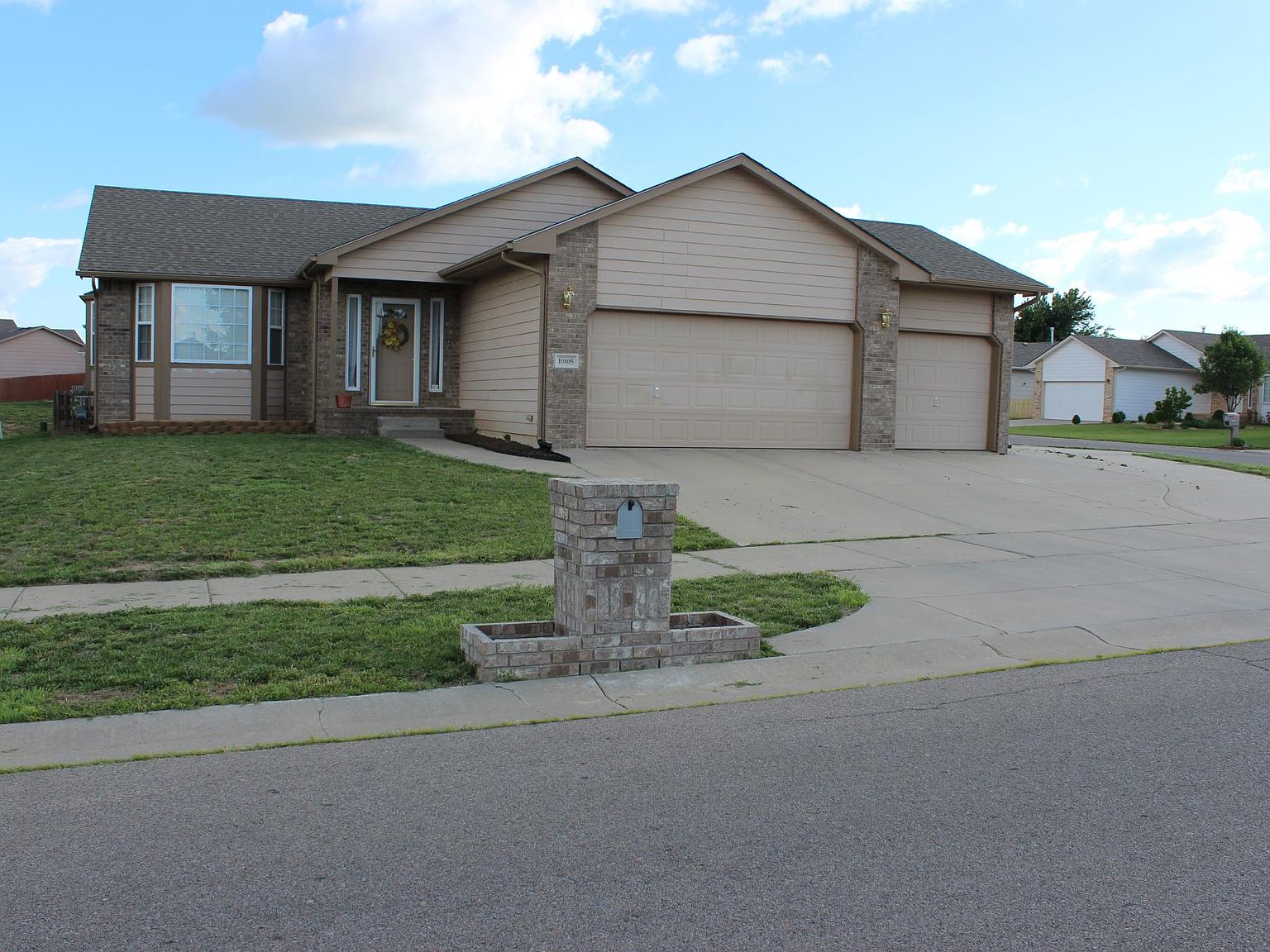 10805 E Funston St, Wichita, KS 67207 | Zillow