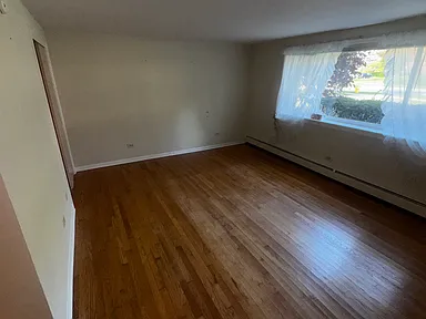 8035 W Foster Ln Niles IL | Zillow