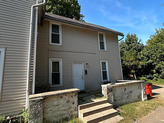813 Pipestone St, Benton Harbor, MI 49022 | MLS #24048910 | Zillow