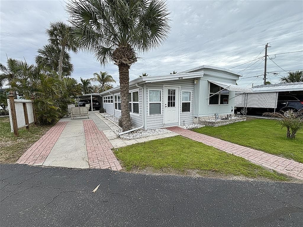 8722 44th Ave N, Saint Petersburg, FL 33709 | Zillow