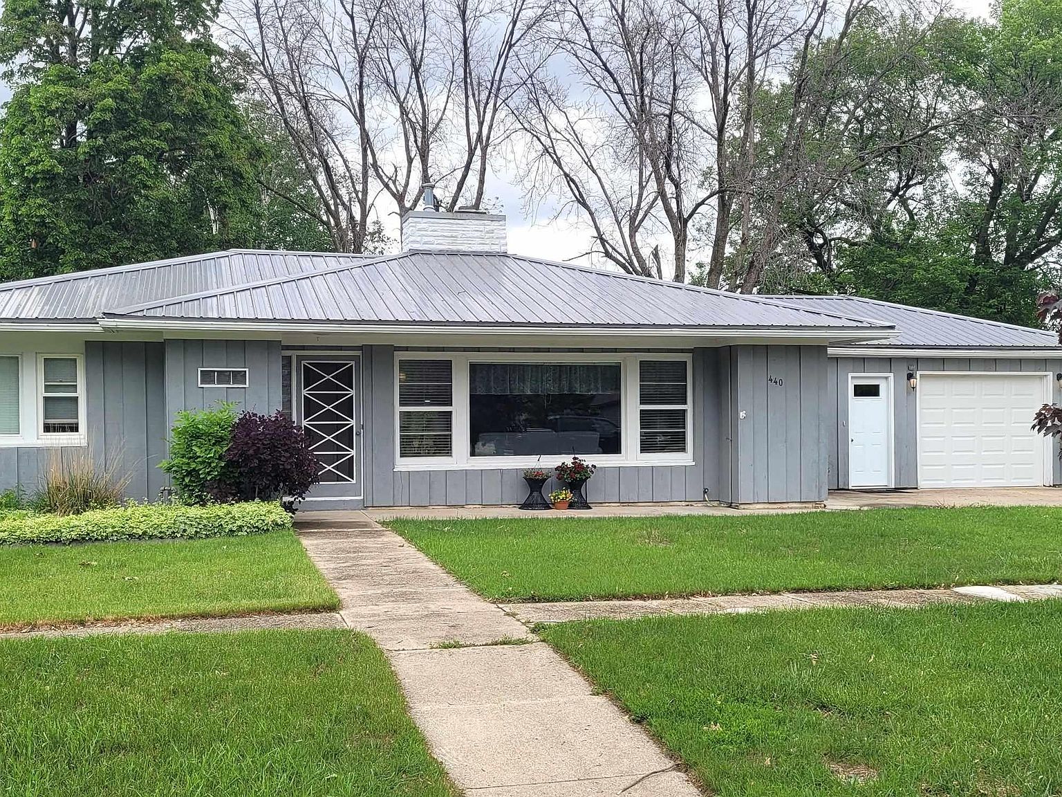 440 N Welch Ave, Primghar, IA 51245 | Zillow