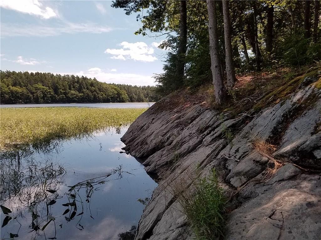 16 B Hatch Point Lane, Bowdoinham, ME 04008 | Zillow