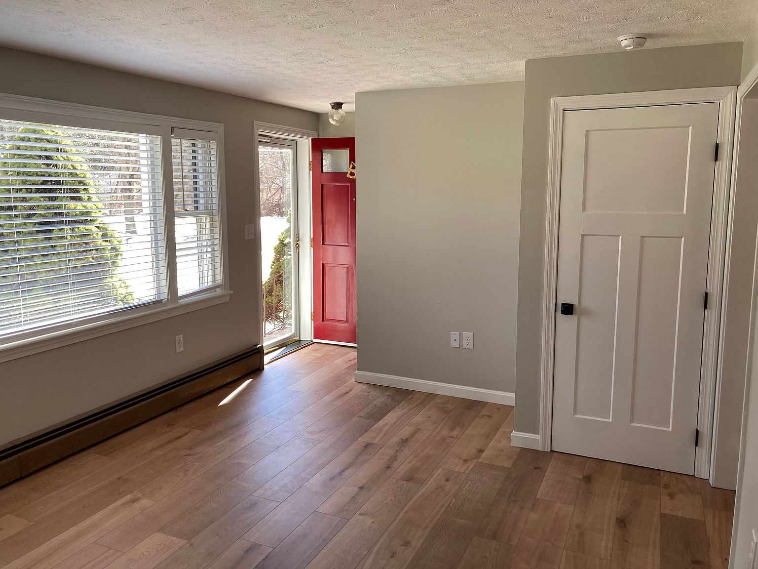 44B Pelham Rd, Hudson, NH 03051 | Zillow