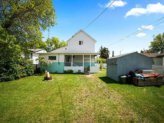 5130 E 52nd St, Daysland, AB T0B 1A0 | MLS #A2140161 | Zillow