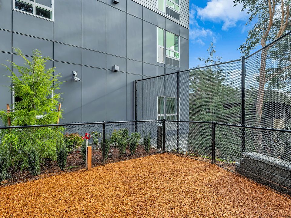 Altaire at Jackson Park - 14343 15th Ave NE Seattle WA (3 units ...