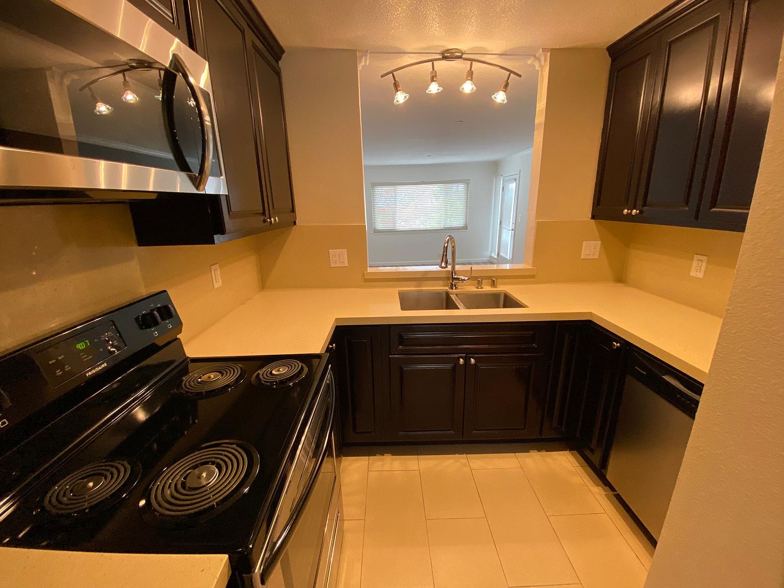 2081 Whitman Way #325, San Bruno, CA 94066 | Zillow