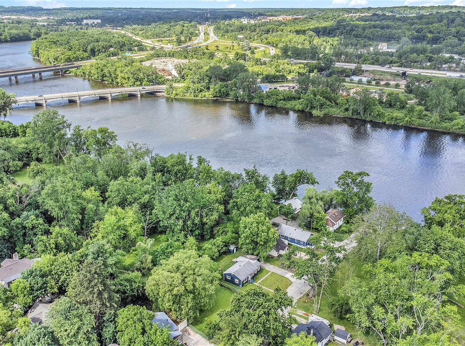 420 Elmdale St NE, Grand Rapids, MI 49525 | MLS #25002068 | Zillow