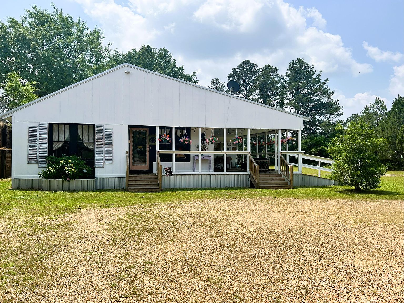 5754 Highway 182 E, Columbus, MS 39702 | MLS #24-661 | Zillow