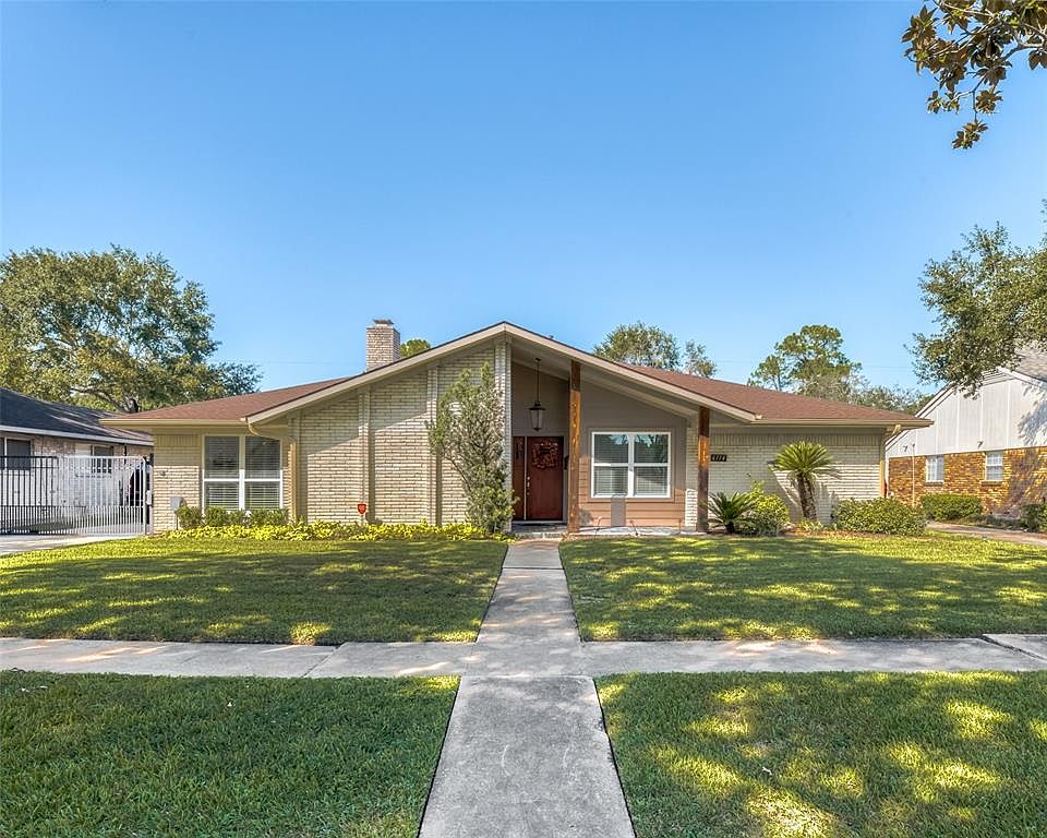 6114 Paisley St, Houston, TX 77096 | Zillow