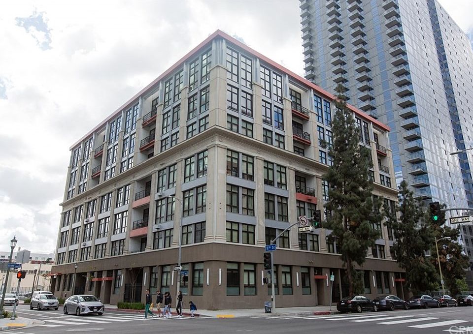 330 W 11th St APT C09, Los Angeles, CA 90015 | Zillow