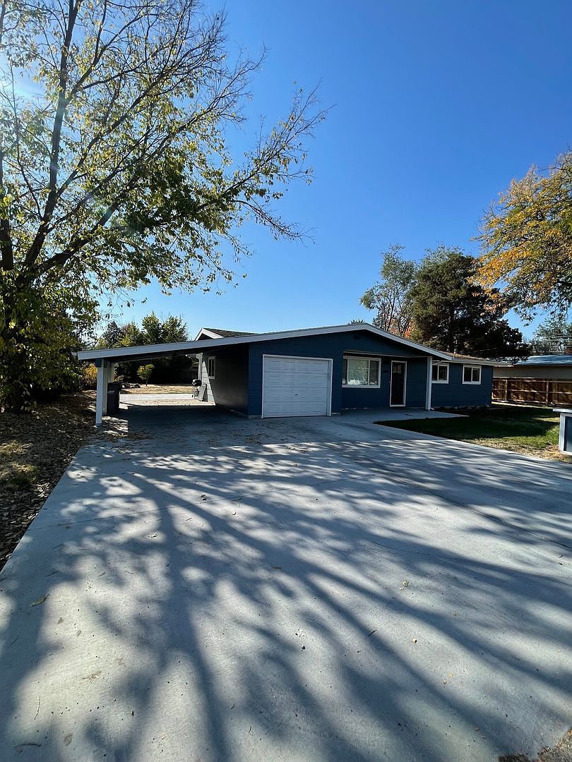 8915 W Shellie Ln, Boise, ID 83704 | Zillow