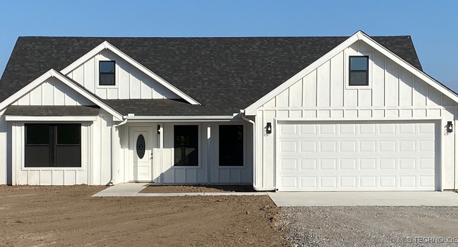 1104 N 4345th Rd, Pryor, OK 74361 | MLS #2502274 | Zillow