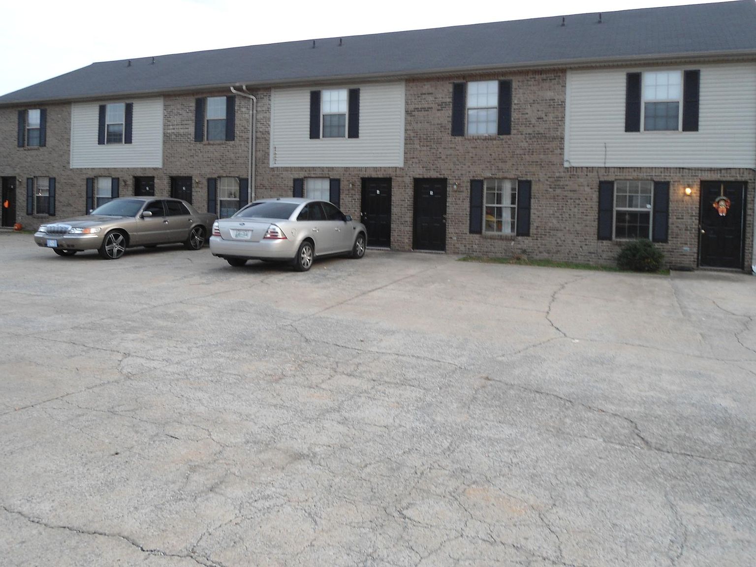 131 Ballygar St APT 6, Clarksville, TN 37043 | Zillow