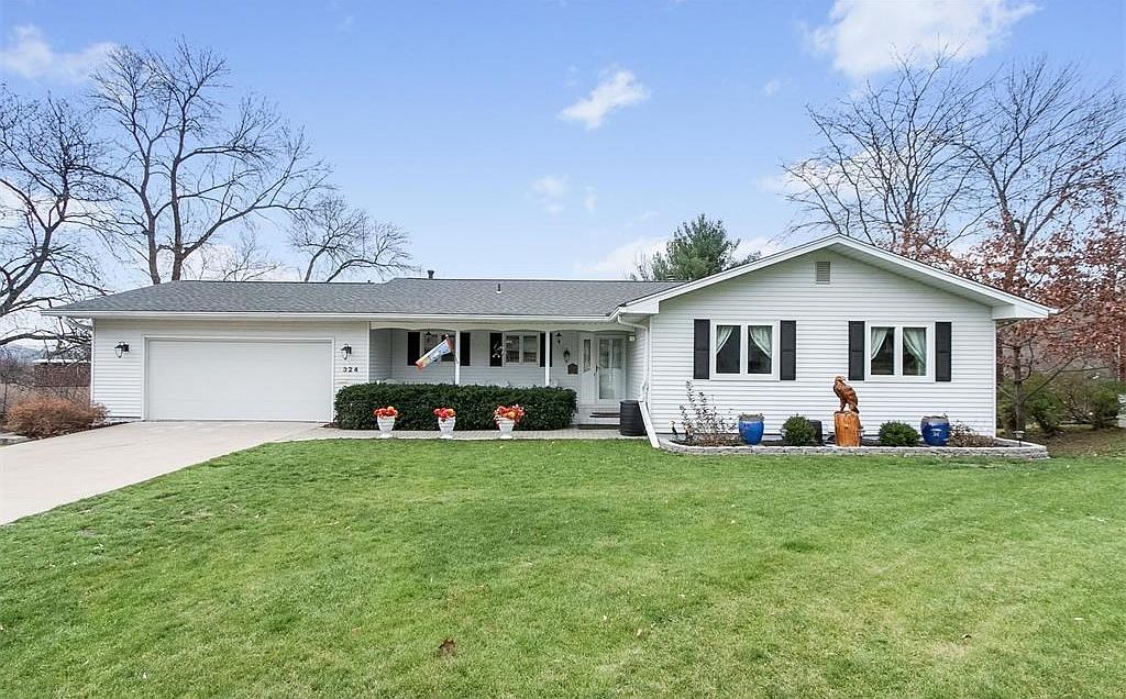 324 Trail Ridge Rd SE, Cedar Rapids, IA 52403 | Zillow