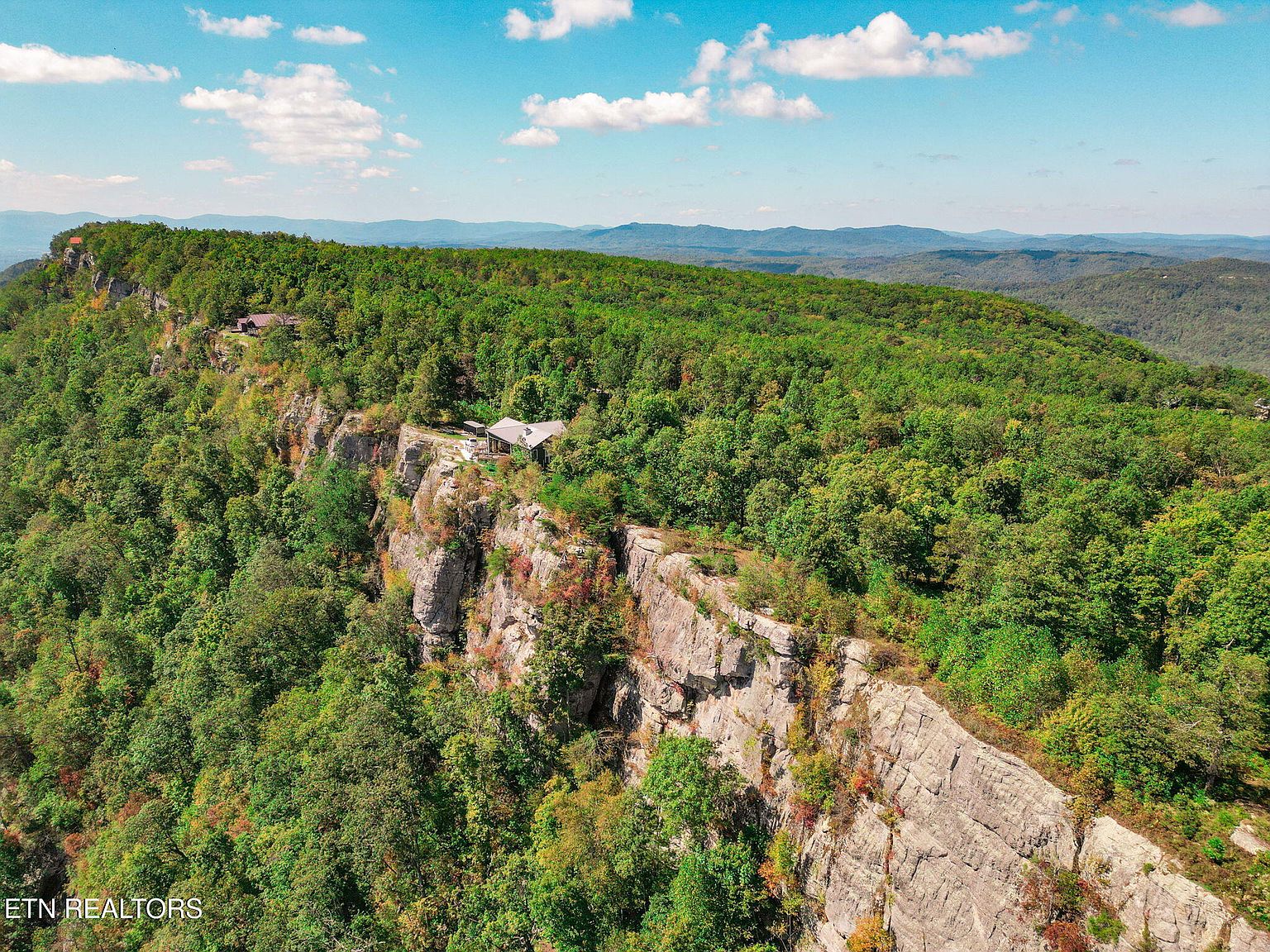 30 Mount Clouds Trl, Duff, TN 37729 | MLS #1317077 | Zillow