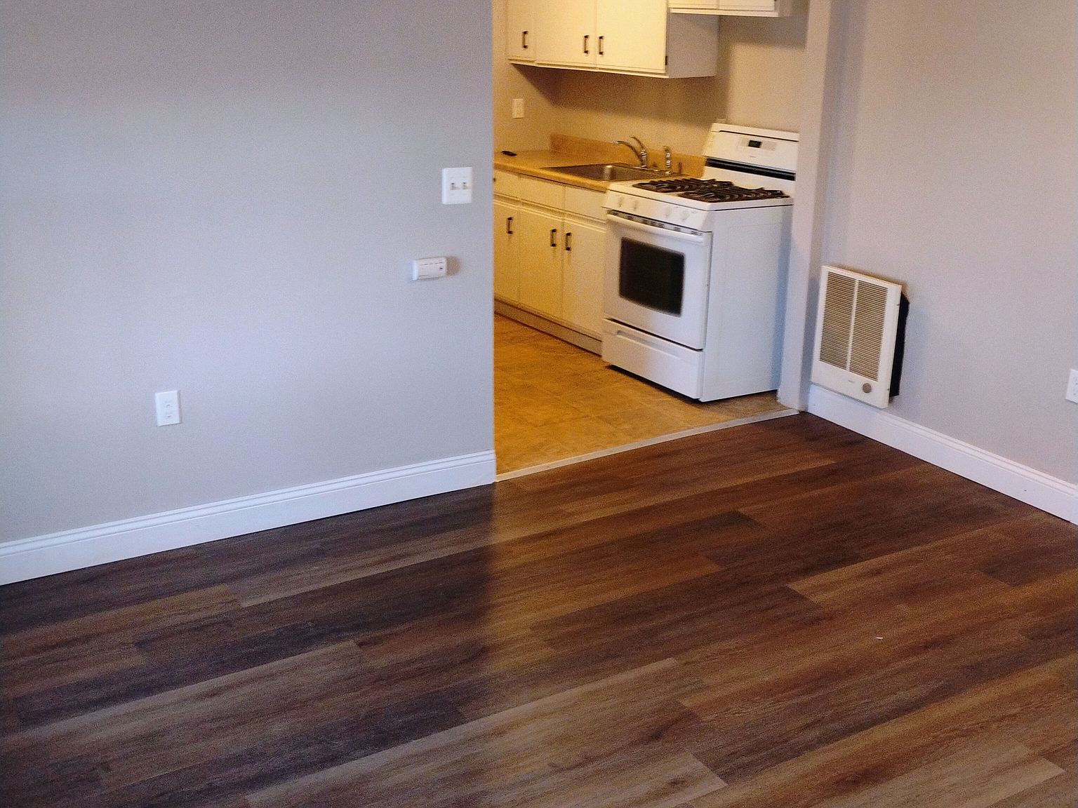 69 Summit St #2, Clinton, MA 01510 | Zillow